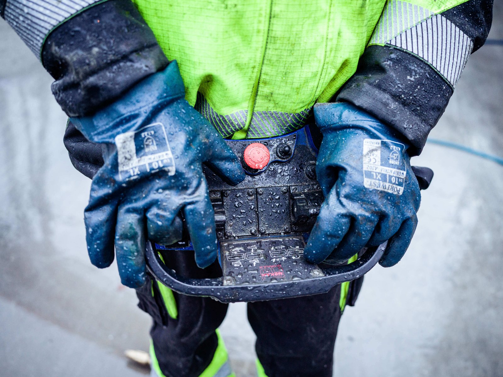 Industrial remote control systems for OEMs & operators | Scanreco